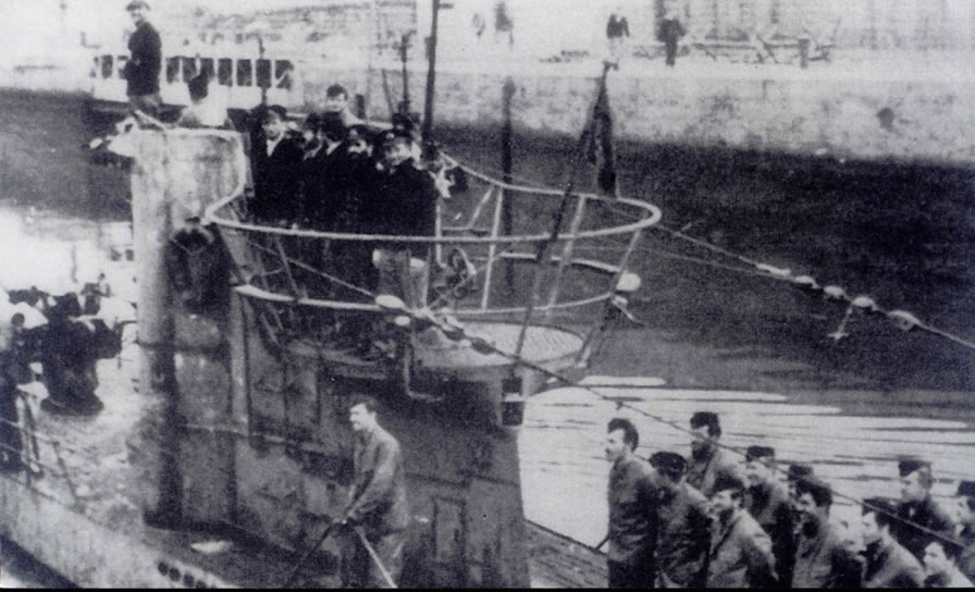 U445